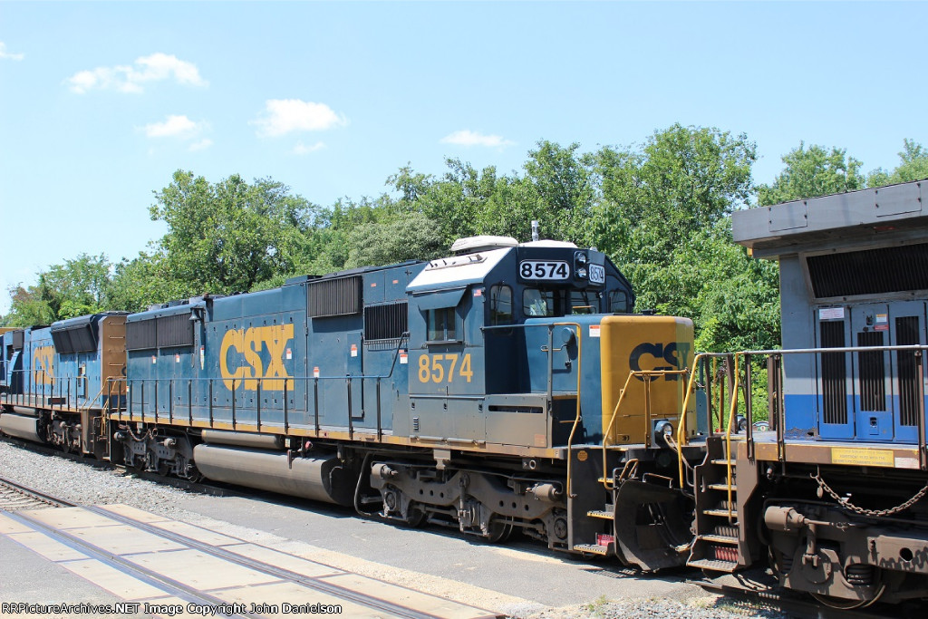 CSX 8574